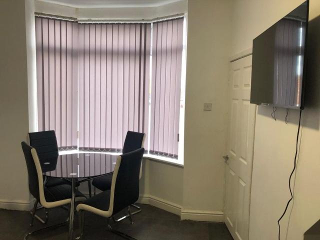 To Let: Union Street, Middlesbrough, TS1 4EF