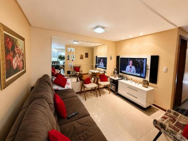 Tom Jobim lindo 2 suítes e 2 semi suites 2 vagas