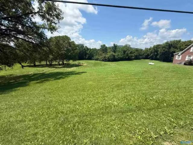 # TOM RUTLAND ROAD, GURLEY, AL 35748