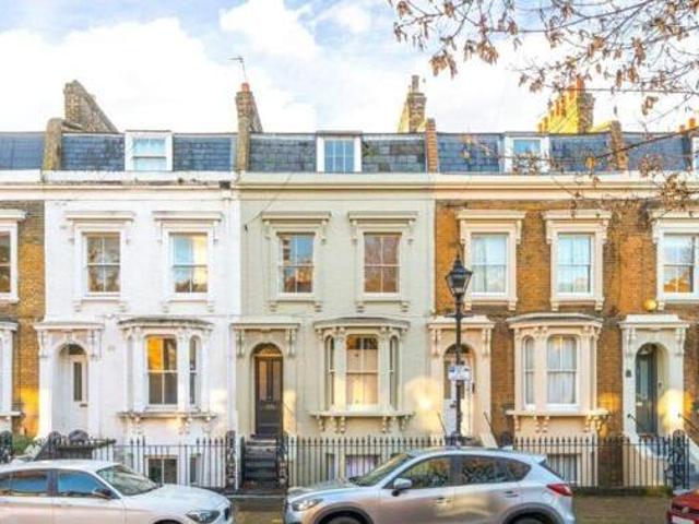 Tomlins Grove, 4 Bedroom House