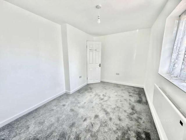 Tomlinson Avenue, Luton, Bedfordshire, LU4