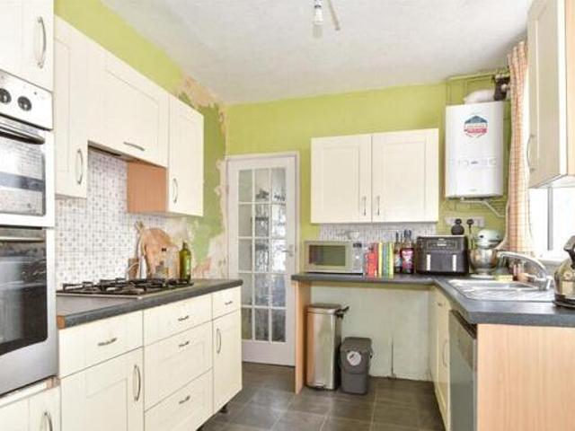 Tonbridge Road, Maidstone, 3 Bedroom Terraced