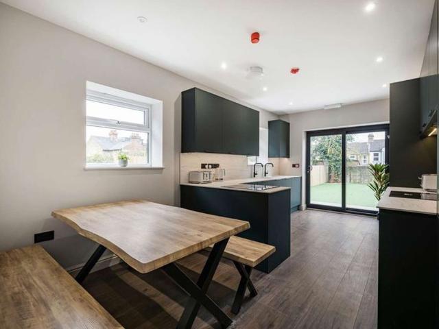 Tonbridge Road Room 2