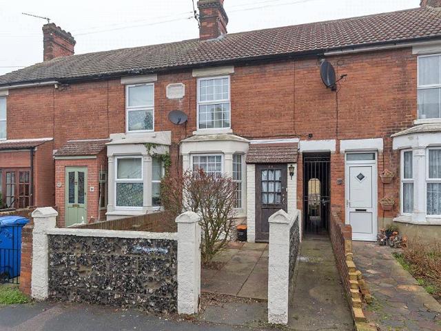 Tonge Road, Sittingbourne, Kent, ME10 3 bed terraced house to rent £1,175 pcm £271 pw