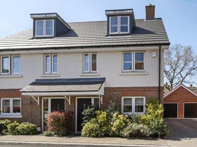 Tongham, Alden Copse, Farnham, 3 Bedroom Semi detached