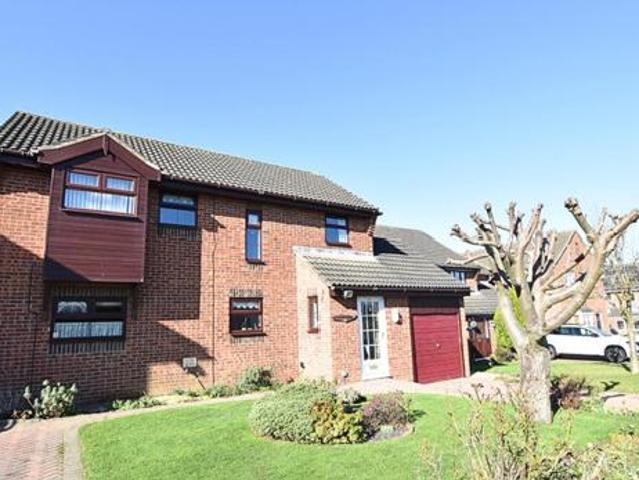 Tonnant Way, Laceby Acres, 4 Bedroom Detached