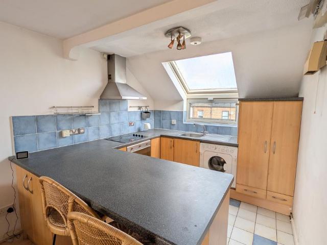 Tonnelier Road, Nottingham NG7, 1 bed flat to rent, £700 pcm | PrimeLocation