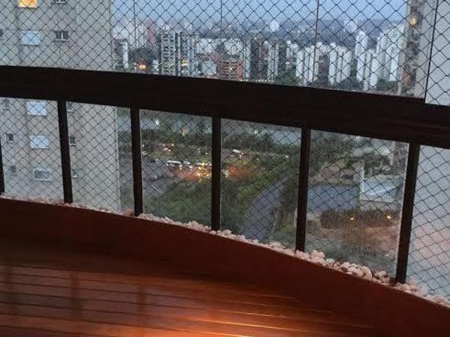 Tons do Tangara Clube em Rua Nobre com Varanda Gourmet. Imperdivel!