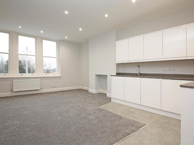 Tooting High Street, London SW17, 2 bed flat to rent, £2,100 pcm | PrimeLocation