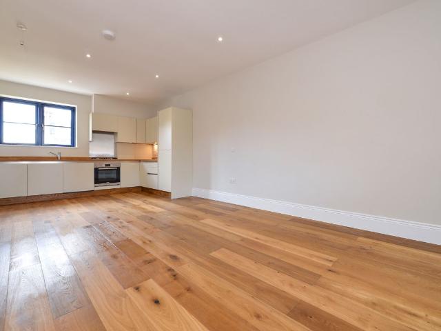 Tooting High Street, London SW17, 2 bed flat to rent, £2,500 pcm | PrimeLocation