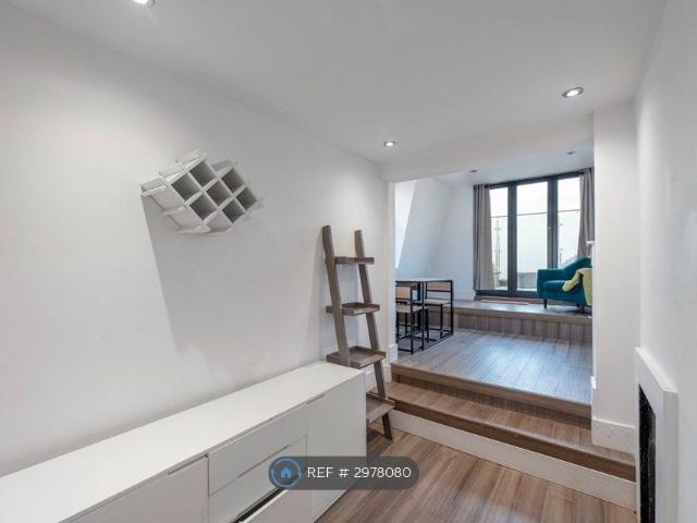 Tooting, London SW17, 4 bed flat to rent, £3,750 pcm | PrimeLocation