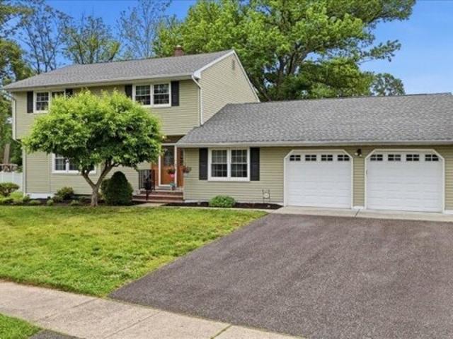 Tooz Pl, South Plainfield, Home For Sale