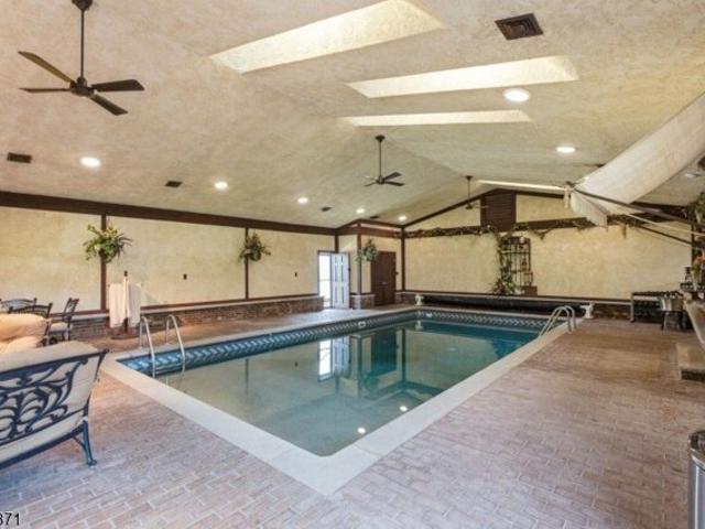 Tooz Pl, South Plainfield, Home For Sale