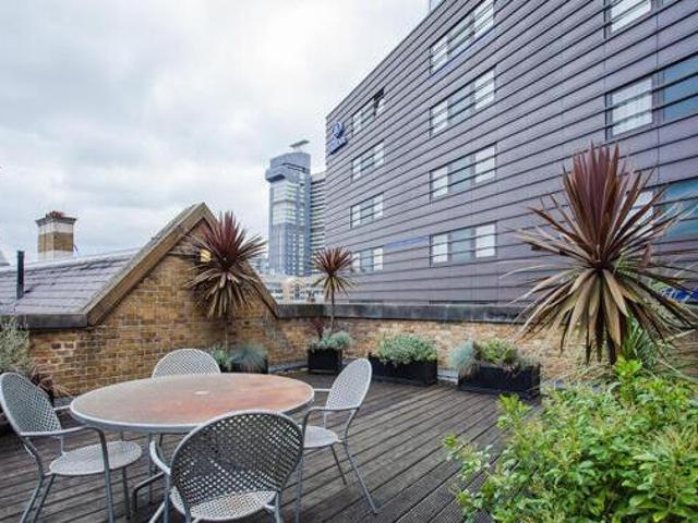 Tooley Street, London, 2 Bedroom Apartment