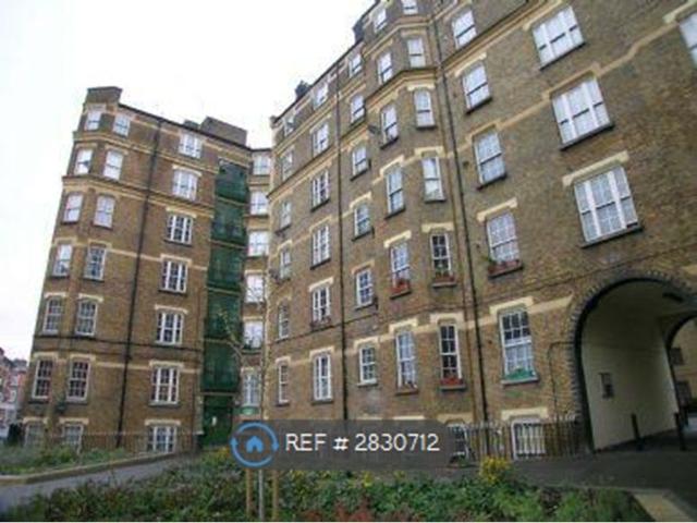 Tooley Street, London SE1, 3 bed flat to rent, £2,600 pcm | PrimeLocation