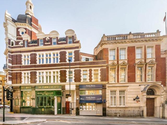 Tooley Street, London SE1 2 bed flat to rent £4,200 pcm £969 pw