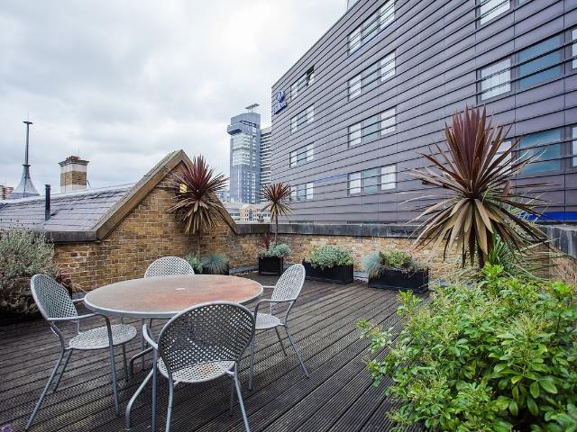 Tooley Street, London SE1 2 bed flat to rent, £5,700 pcm | PrimeLocation
