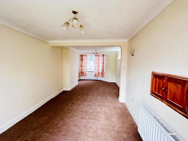 Toorack Road, Harrow HA3 3 bed terraced house to rent £2,100 pcm £485 pw