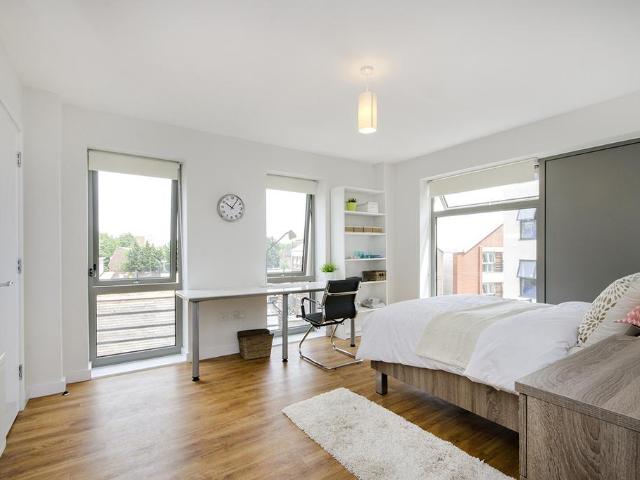 Toby Lane, London E1 1 bed in a flat share to rent £1,408 pcm £325 pw