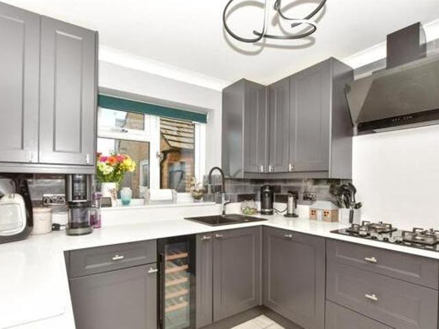 Todd Crescent, Kemsley, 4 Bedroom Semi detached