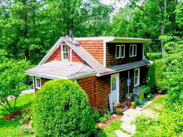 Toddy Hill Rd, Newtown, Home For Sale