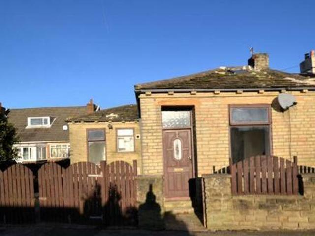 Toftshaw Lane, East Bierley, 2 Bedroom Terraced