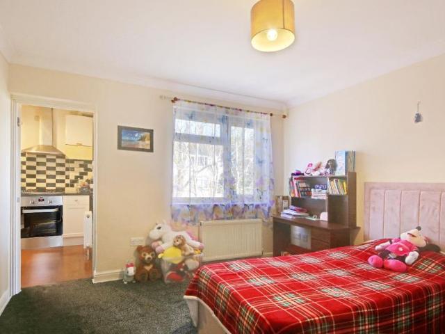 Tolcarne Drive, Pinner