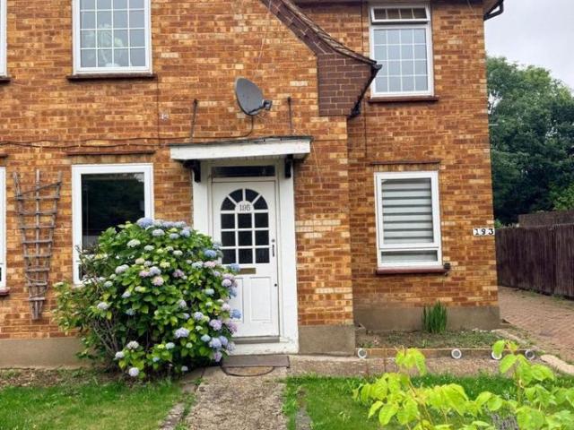 Tolcarne Drive, Pinner HA5, Room to rent, £900 pcm | PrimeLocation