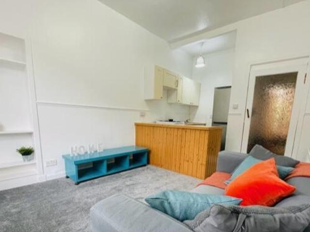 Tollcross Road, Tollcross, 1 Bedroom Flat