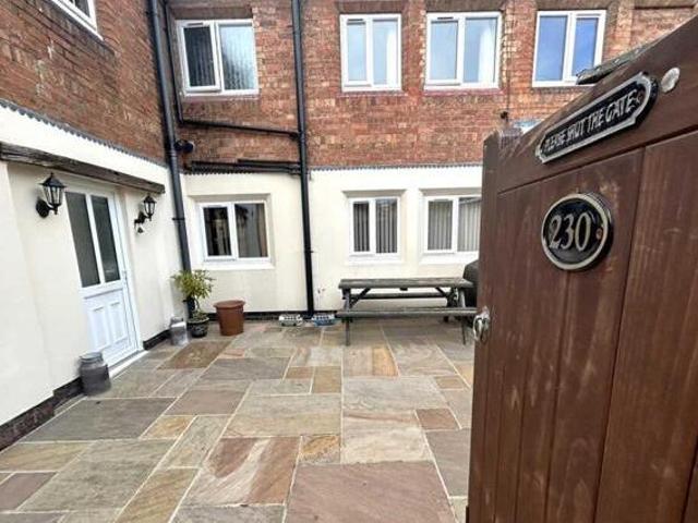 Tollerton Lane, Tollerton, 2 Bedroom Cottage