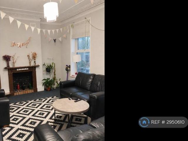 Tollington Park, London, N4 4 bed flat to rent £3,750 pcm £865 pw