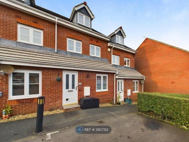 Tolsey Gardens, Gloucester GL4, 2 bed maisonette to rent, £1,075 pcm | PrimeLocation