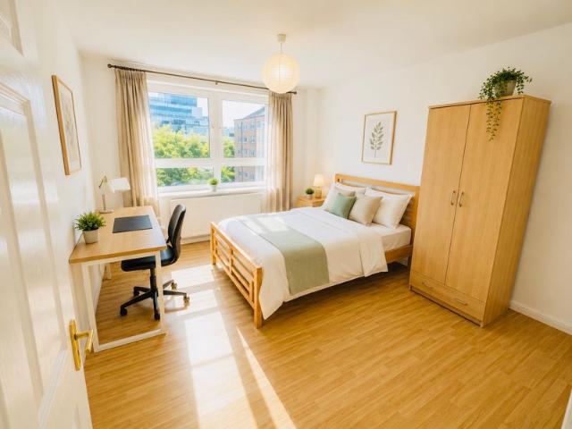 Top 3bed 1 min Whitechapel/Aldgate INCL BILL Opt