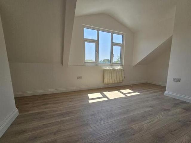 Top Abbey Road, Leeds, 1 Bedroom House