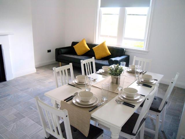 Top Flat, 46 Headingley Lane, LS6 2EL, Leeds