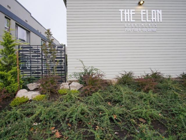 Top Floor 2 Bedroom with Bamboo Flooring + Off Street Parking!