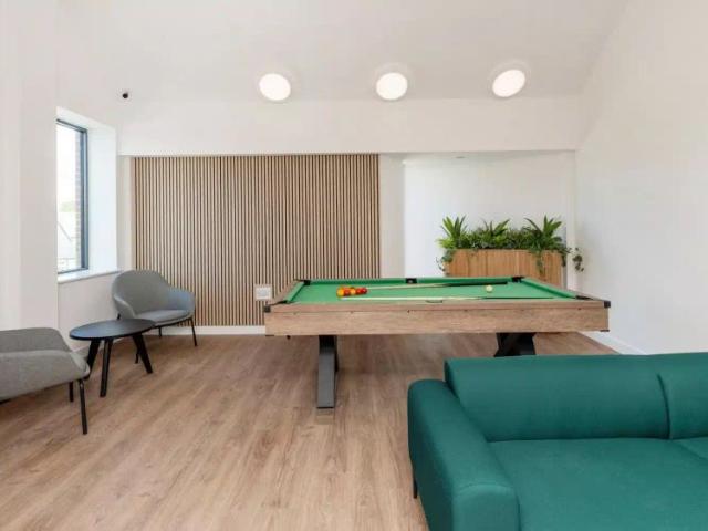 Top Floor Classic Studio