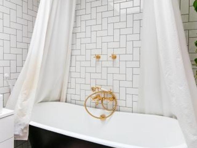 Top Floor Dbl + Private Bathroom | Quiet Home | N1