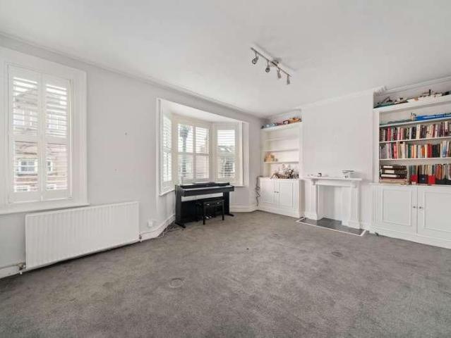 Top Floor Flat, Tranmere Road, Earlsfield, SW18