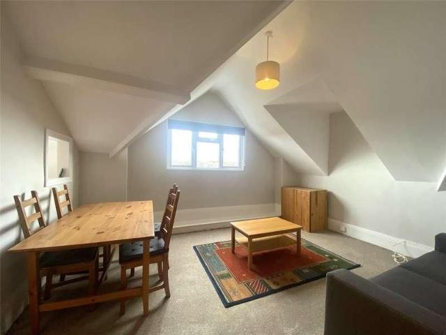 Top Floor Flat, Cotham Vale, Bristol, BS6