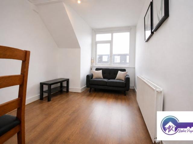 Top Floor Flat in Kilburn NW6