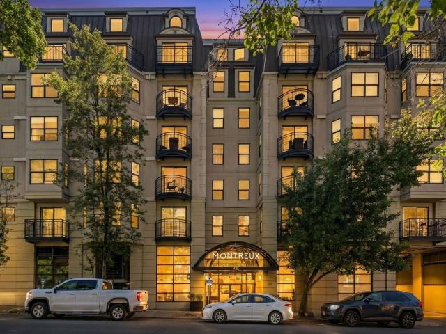 Top Floor Montreux Condo for Rent — Straight On Space Needle Views in the Heart of Belltown