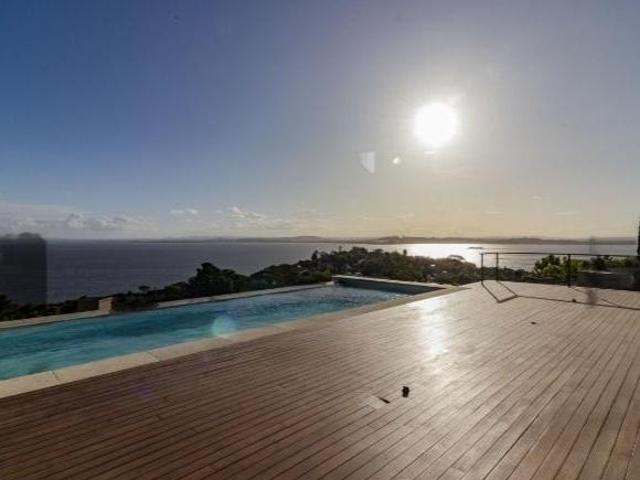 Top house