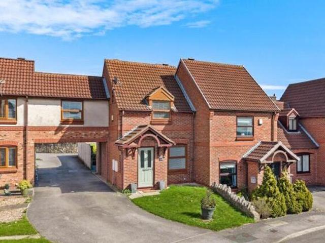 Top House Farm Mews, Fairburn, 3 Bedroom Terraced
