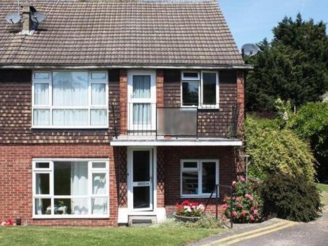 Top House Rise, London, 2 Bedroom Ground