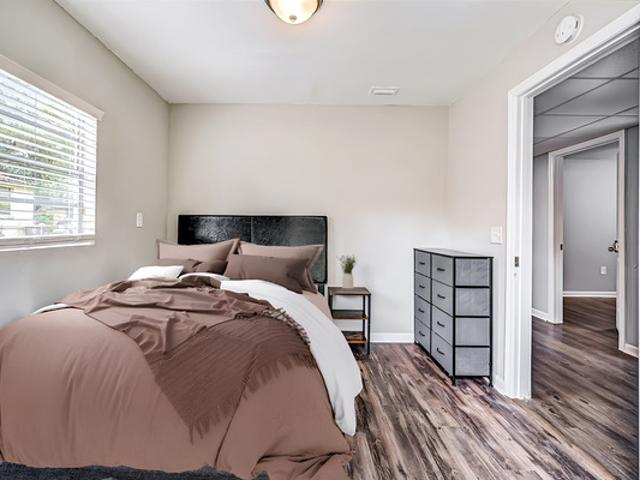 Top Host Updated Jacksonville Home Near Parks & Downtown!