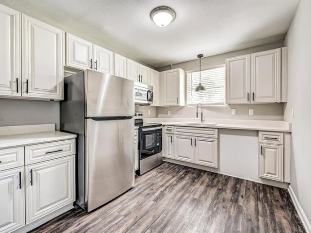 Top Host Updated Jacksonville Home Near Parks & Do