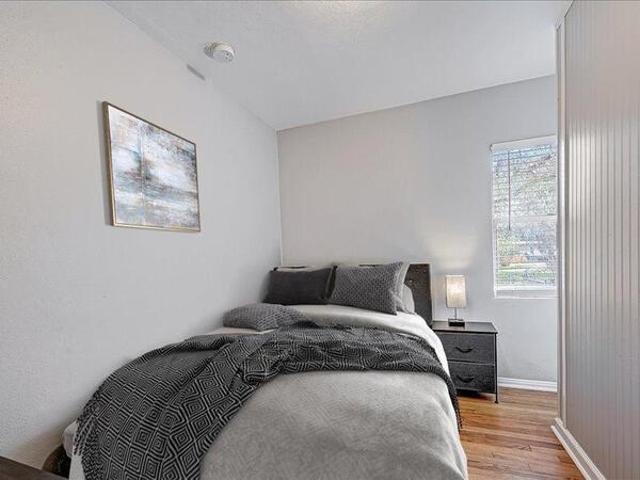 Top Host Updated Jacksonville Home Near River, Parks, and More!