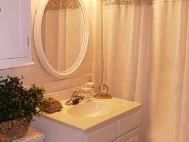 Top of the Hill Apartments Studio Apartment for Rent at 2101 Prior Rd, Wilmington, DE 19809