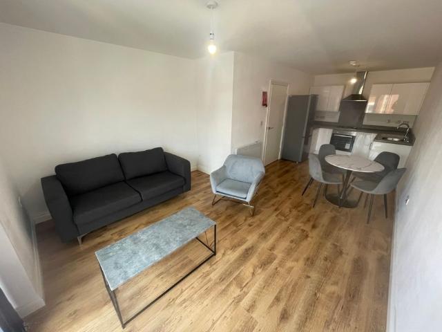 Top Moor Side, Leeds LS11, 2 bed flat to rent, £895 pcm | PrimeLocation